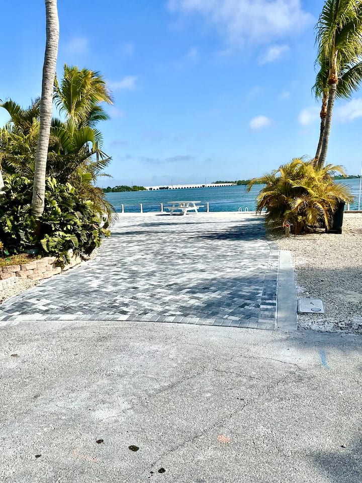 Endless Ocean Views - Rv589 - Big Pine Key, FL