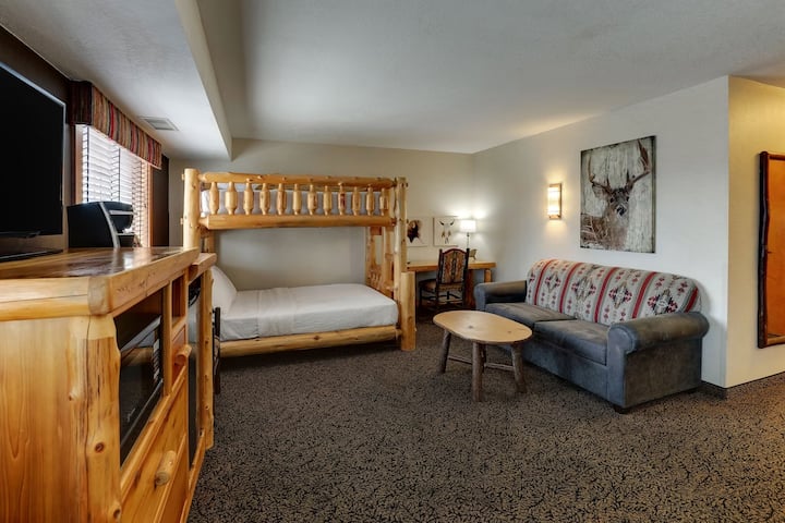 Expanded King W/ Bunk Bed! Stoney Creek Quincy - Quincy, IL