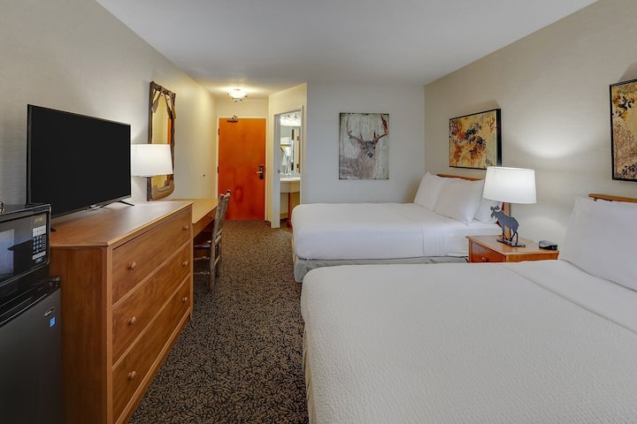 Deluxe 2 Double, Stoney Creek, Cozy Stay | 2 Units - Quincy, IL