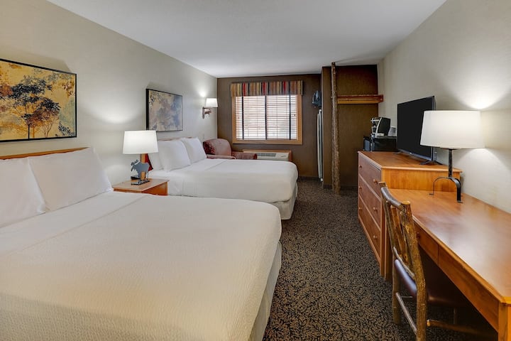 Stoney Creek Deluxe 2 Double, Lodge-like | 3 Units - Quincy, IL