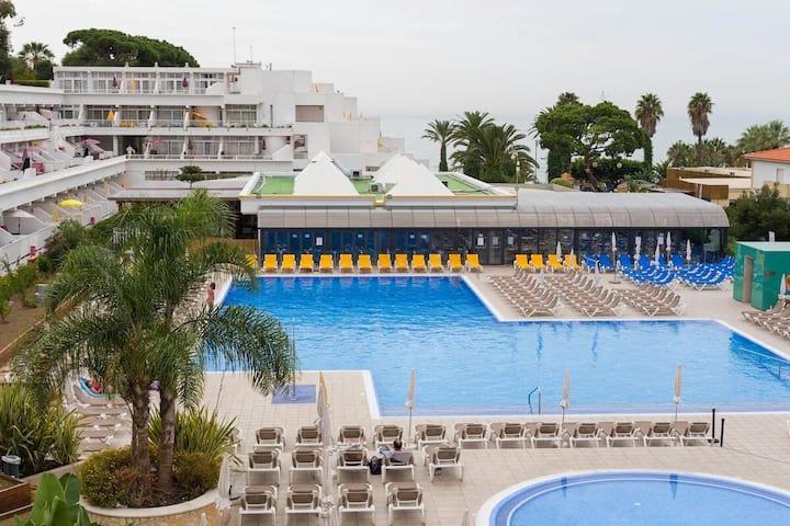 Family Fun By The Ocean! Kitchenette | 2 Units - Albufeira