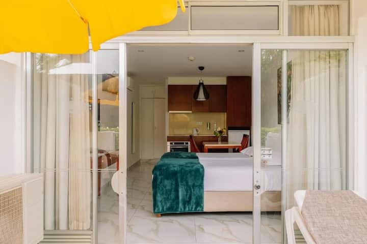 Amazing Oceanview! Direct Beach Access | 4 Units - Albufeira