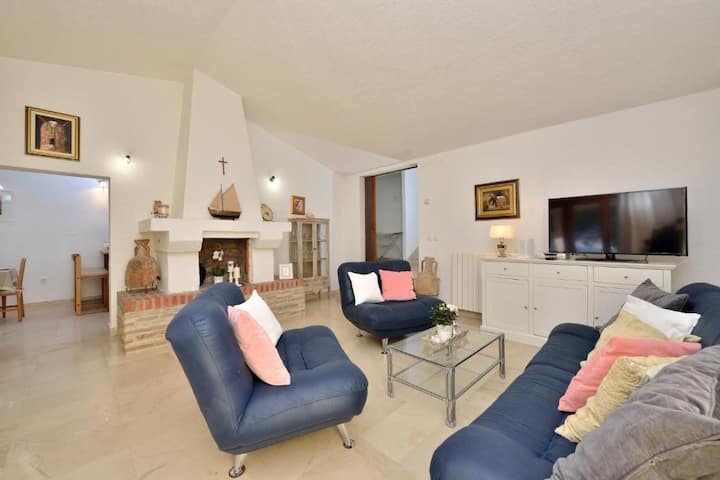 K-22867 Maison Confortable Prés De La Plage - Vir