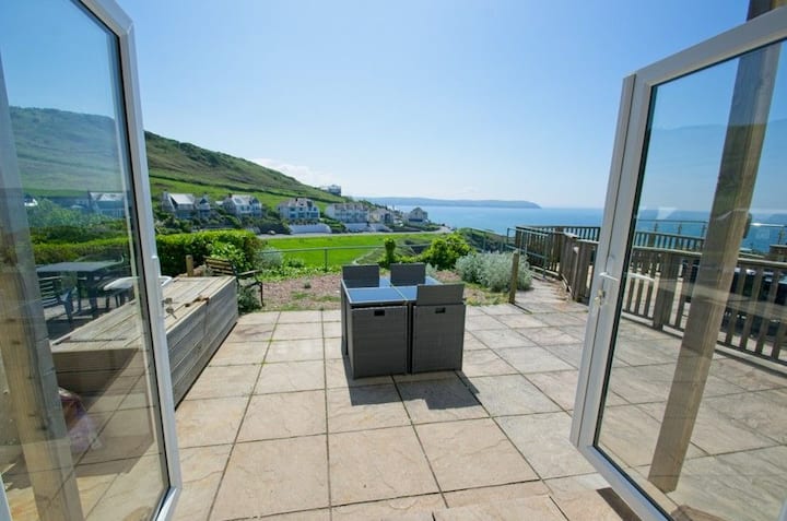 Lower Deck (3 Pebbles Court) Seafront Woolacombe - Woolacombe