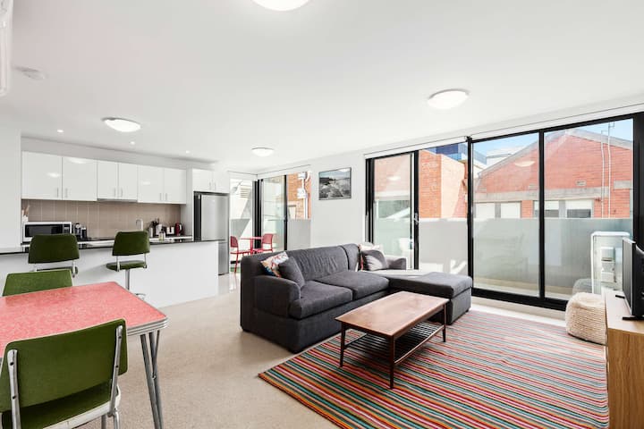 Prime Soho Apt @ Heart Of Geelong Cbd W/ Parking - Geelong