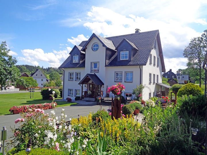 Fw Dachsbau Unten, Gästehaus Frankenwaldhof - Bad Steben