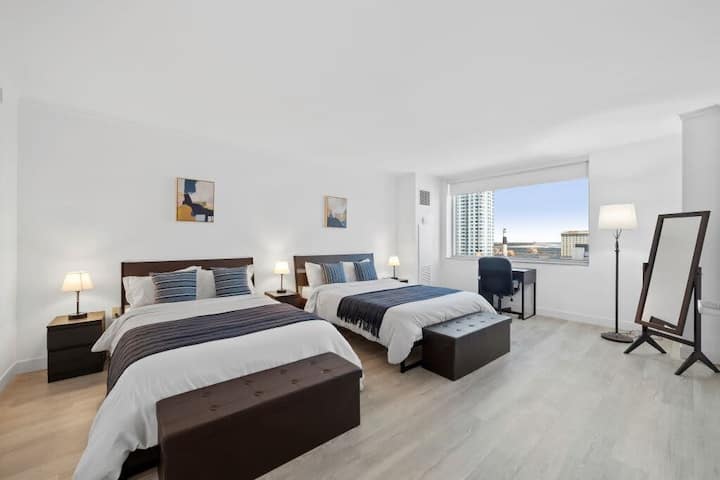 Bold Boardwalk 2br 3ba Condo By Cozysuites - Atlantic City, NJ