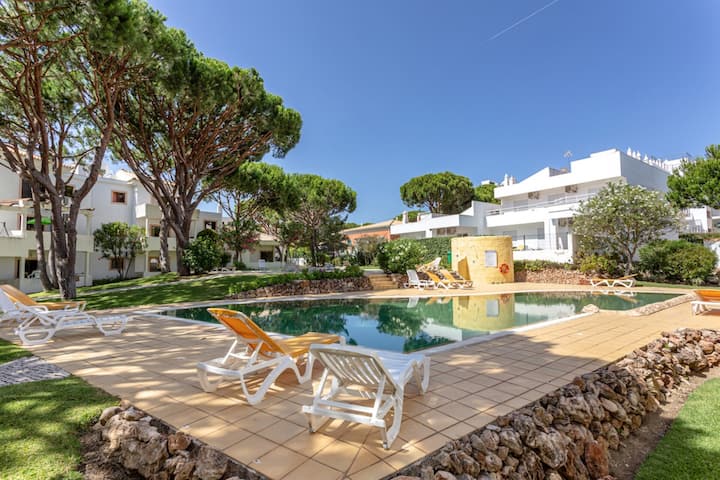 Fresh Sunny Flat W/ Pool & Terrace By Hostwise - Quarteira