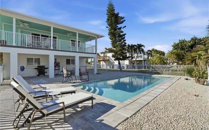 Redfish Retreat - South End Pool Home - Fort Myers Beach, FL