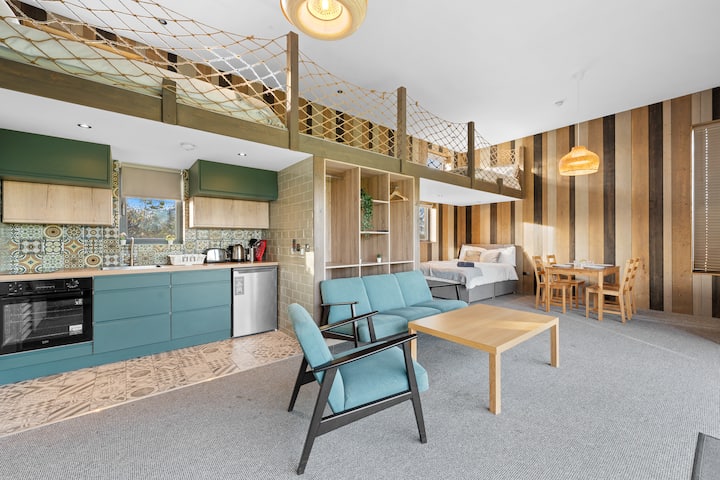 No. 6 Stunning Asbourne Log Cabin  - Sleeps 4 - Ashbourne