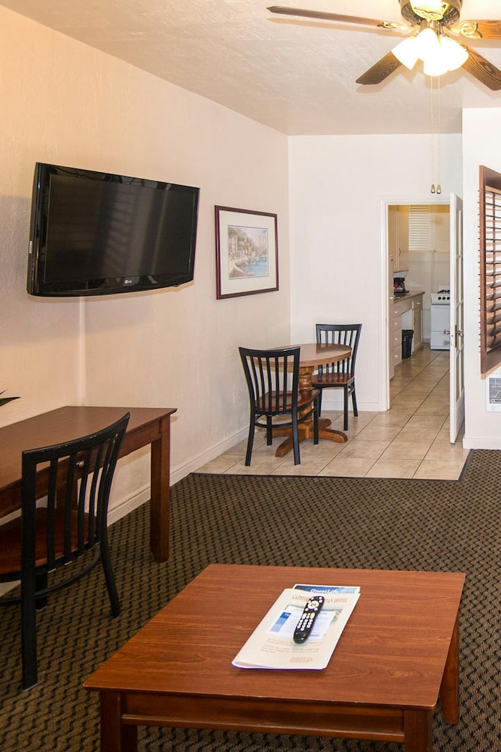 Sweet Bay Views And A Cozy Fireplace - Aptos, CA