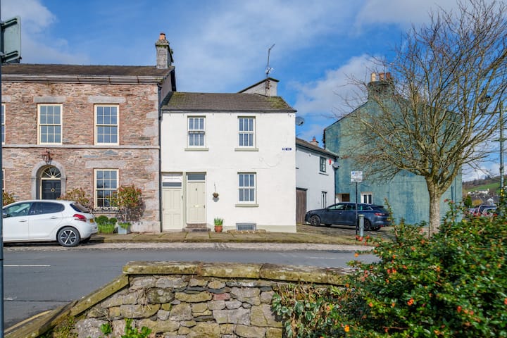 40 The Gill - Newly Refurbished & Dog-friendly - Ulverston