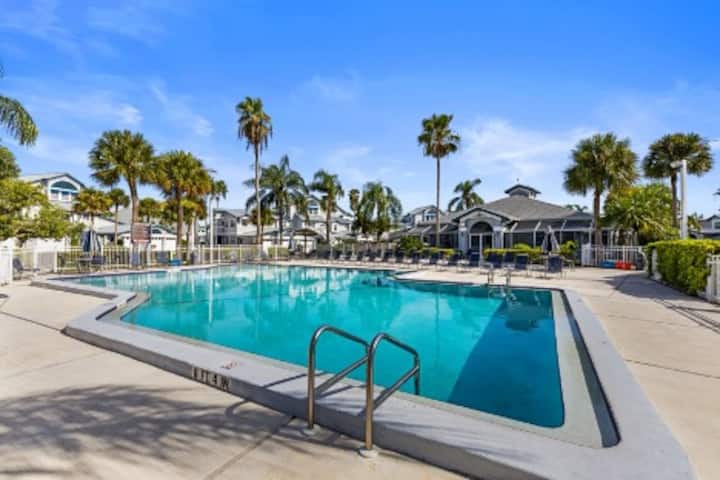 Private Beach Access Condo At Siesta Bayside - Siesta Key, FL