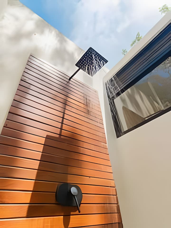 Ducha Maya + Day Pass Hotel - Bacalar