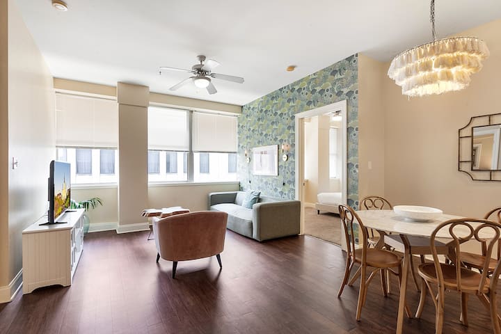 Modern 2br Condo With Rooftop Pool - City Retreat! - New Orleans, LA