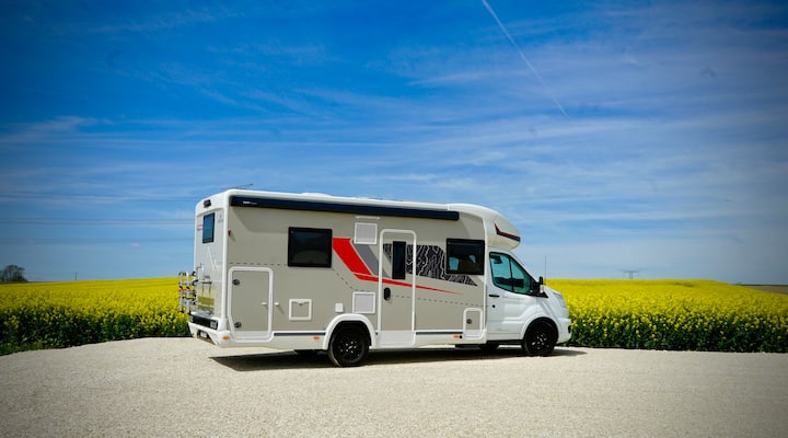 Best Camper Gent - Challenger 380 - Wetteren