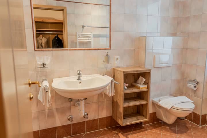 Sweet Cherry - Boutique Guesthouse Tyrol Double R - Innsbruck