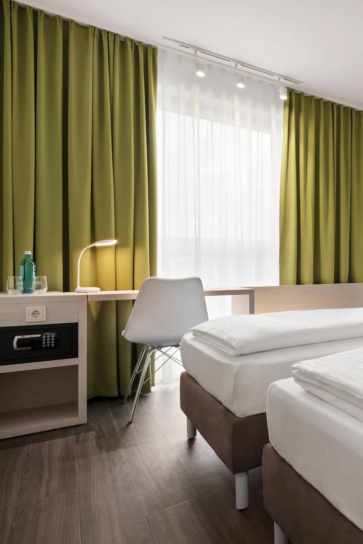 Close To Elbphilharmonie & Outer Alster Lake - Hamburg