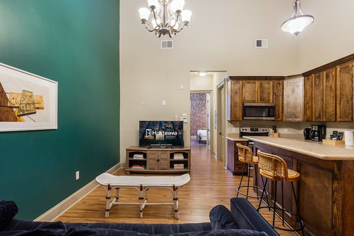 Hidden Gem – Steps To French Quarter Food & Fun - New Orleans, LA