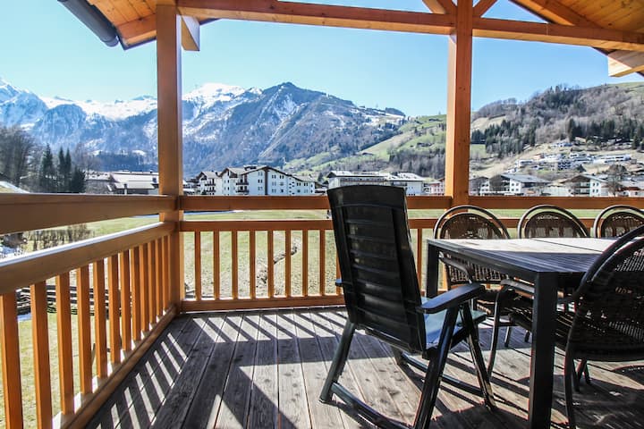 Tauern Relax Lodges - Penthouse, Garden & Sauna - Kaprun