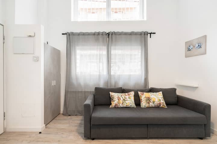Charming Flat In Madrid-rio - Madrid