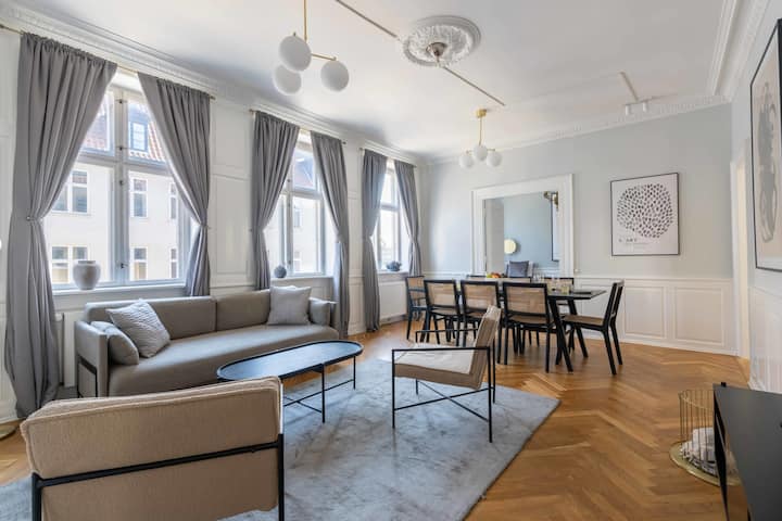 Exclusive 4br Flat By The Canals In Copenhagen - Copenhagen