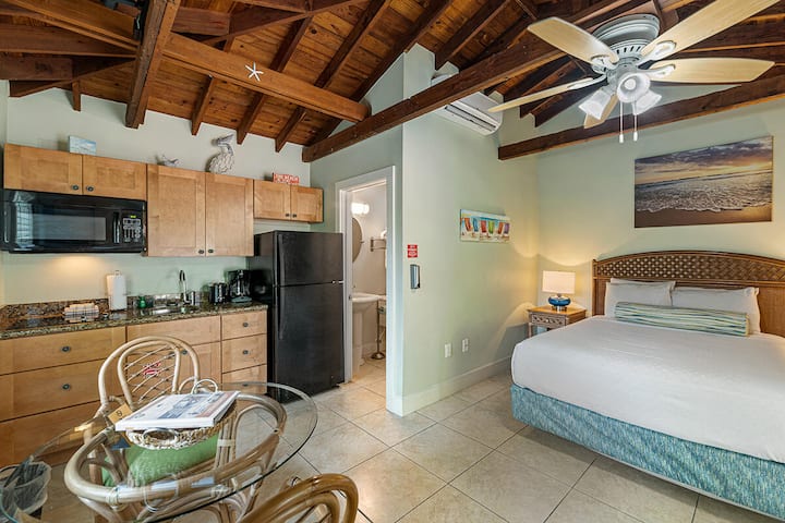 Coconut Mallory Studio-402 - Key West, FL