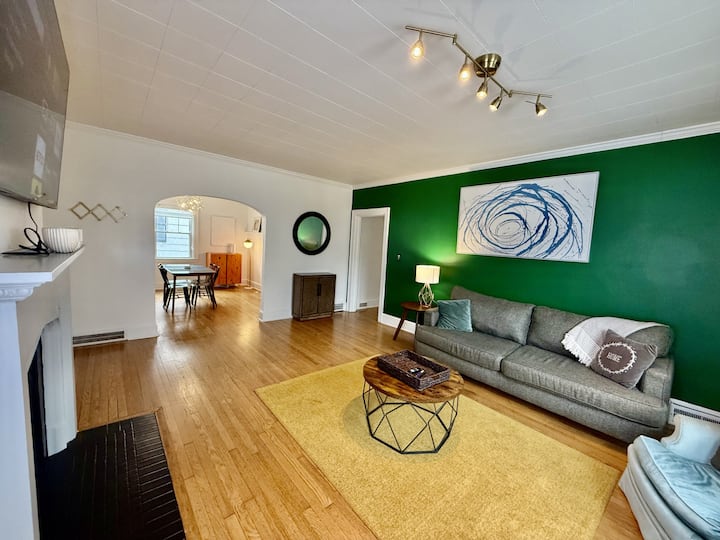 3 Bedroom Home In Exclusive Emerywood High Point - High Point, NC