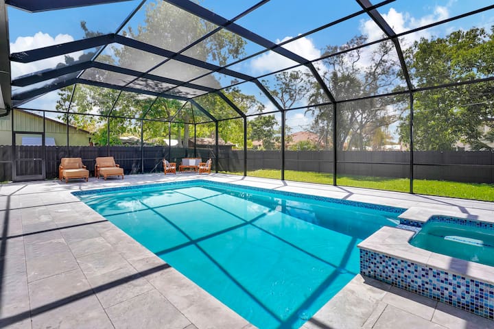 Pool And Spa Home - Close To Bonita Beach - Bonita Springs, FL