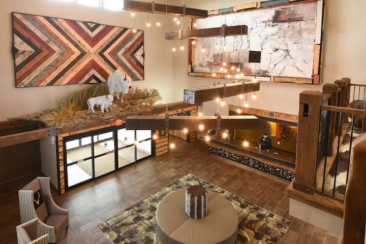 Deluxe 2 Queen, Stoney Creek Tulsa Ok | 2 Units - Tulsa, OK