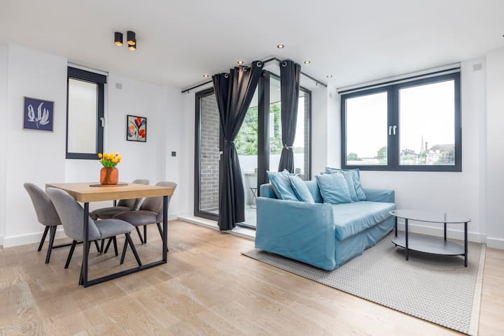 Ovitzia - Bright 2br - 2bath Apt With Balcony - London