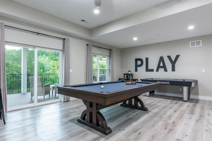 5 Bedroom W/hot Tub- Indoor/outdoor Community Pool - Branson