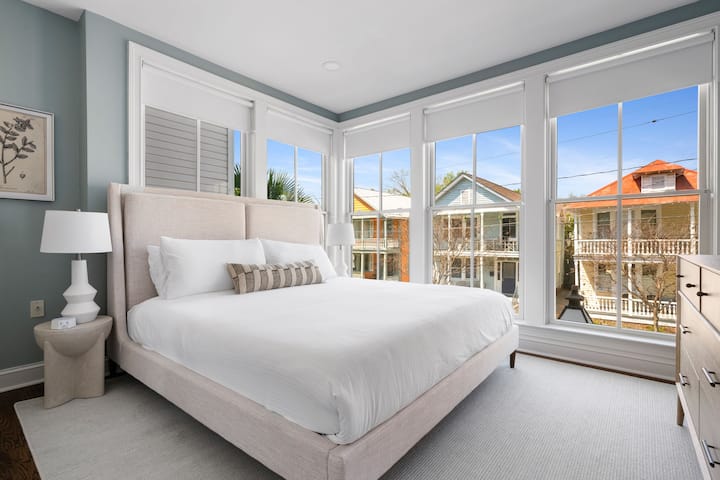 2 Luxury Houses W/ Patios | 1 Block From King St - Charleston, SC