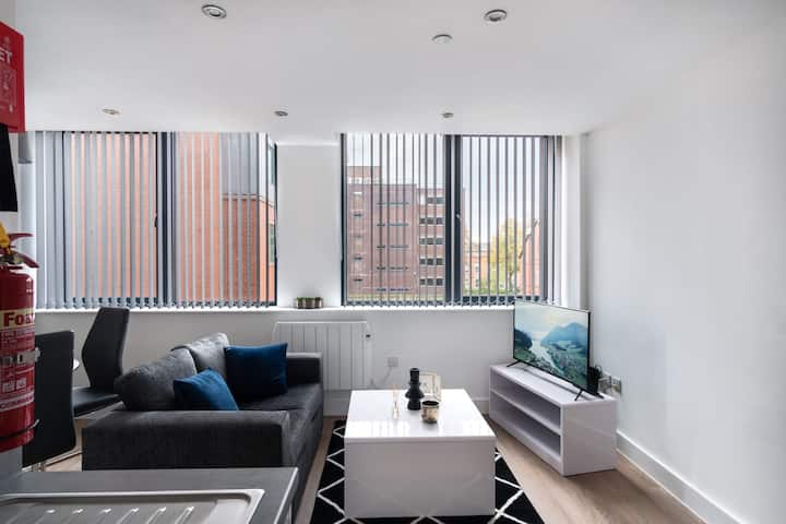 Stay Zeni, Alexandra Rise Manchester Smart Studio - Manchester