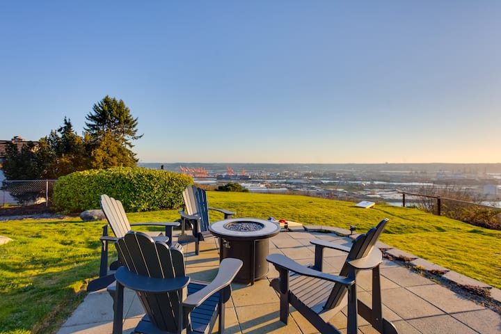 Charming Tacoma Apartment W/ Deck & Skyline Views! - Tacoma, WA