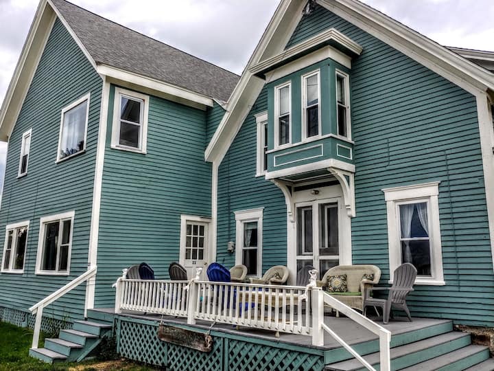 Newly Renovated 3 Br 2 Ba Walking Distance To Pema - Round Pond, ME