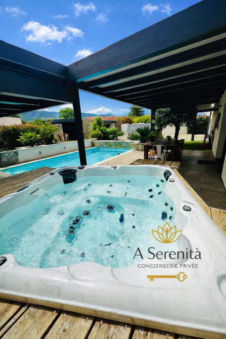 Villa Style Architecte, Piscine Et Spa - Plage De Ghisonaccia