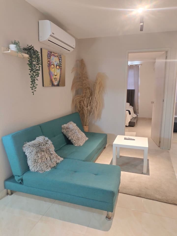 Cómodo Apartamento Con Terraza. - Cali