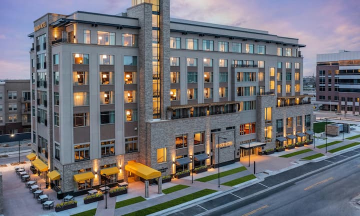 Luxury Hotel In Heart Of Anschutz Medical Center - Aurora, CO