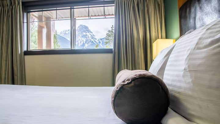 Copperstone #3203 - 2 Bedroom + Den - Canmore