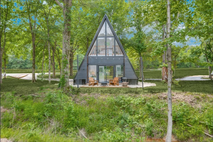 Creekside Luxe A-frame Tiny Cabin 3 - Indian Creek Lake, TX