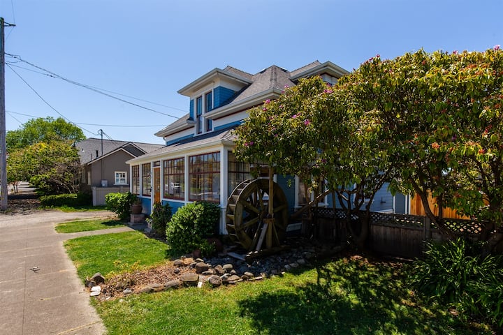 Water Wheel Victorian- 4br - Eureka, CA