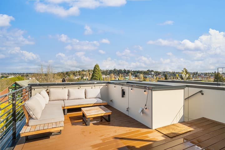 Queen Anne 3br Townhome | Parking + Rooftop Deck - Broadview - Seattle