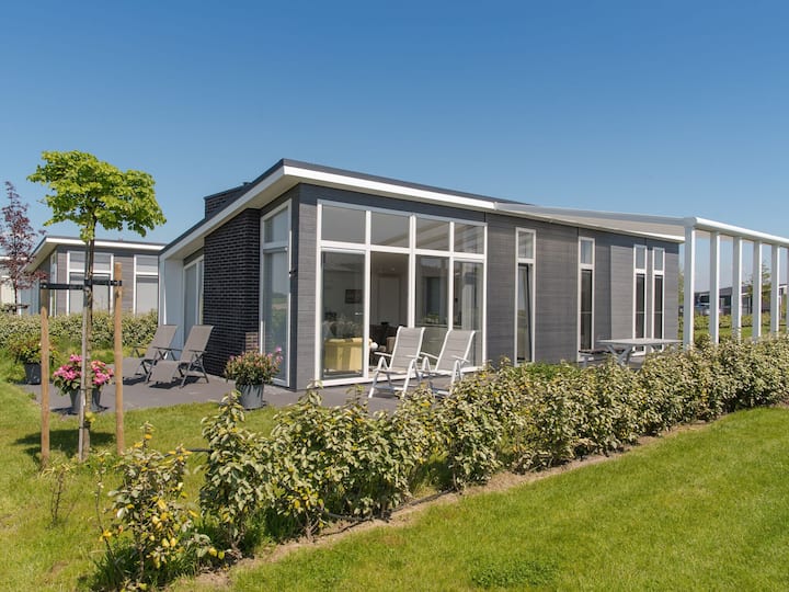 Chalet Moderne Avec Cheminée Décorative En Zélande - Wemeldinge