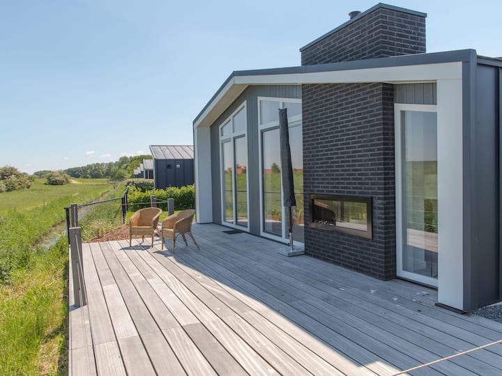 Beau Chalet Avec Cheminée Dans Un Parc De Vacances - Goes