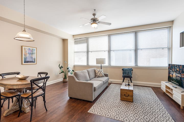Modern Elegance In 1br Condo With Bbq Area - Mardi Gras New Orleans