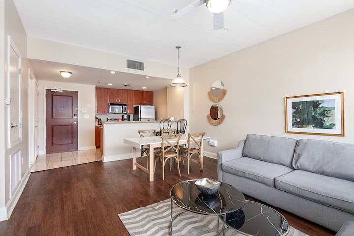 Stylish 1br Condo With Poolside Escape - New Orleans, LA