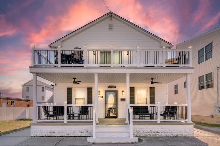 The Mayflower: Renovated 7br, Game Room, Beach Box - Wildwood, NJ