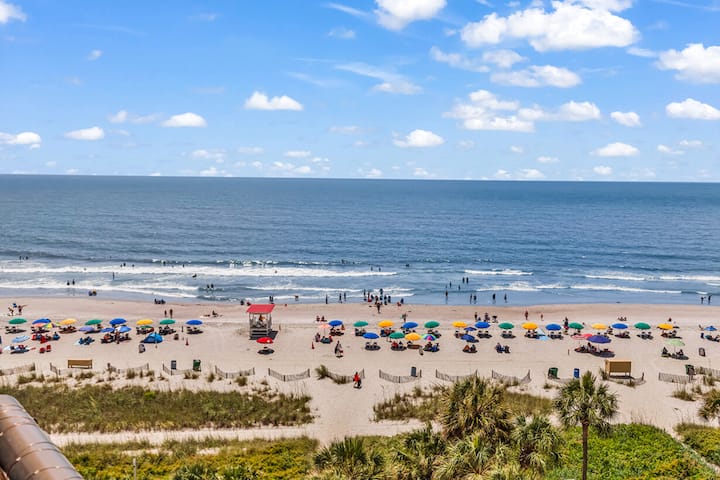 Fall Retreat | Dogs? Yes! | Oceanfront + Walkable - Myrtle Beach, SC