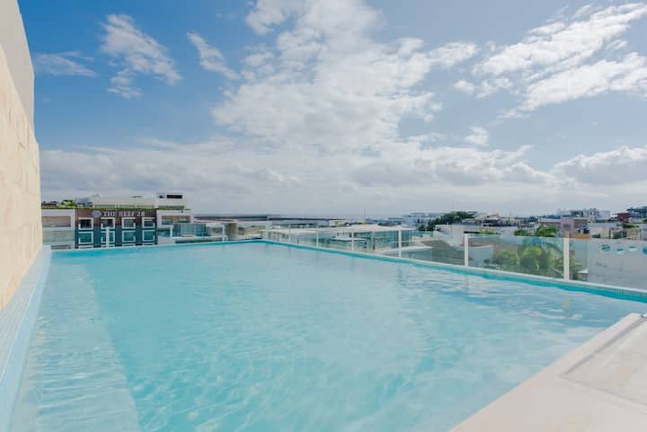 Trendy Space, Prime Location, Roof Pool, Gym! - Playa del Carmen